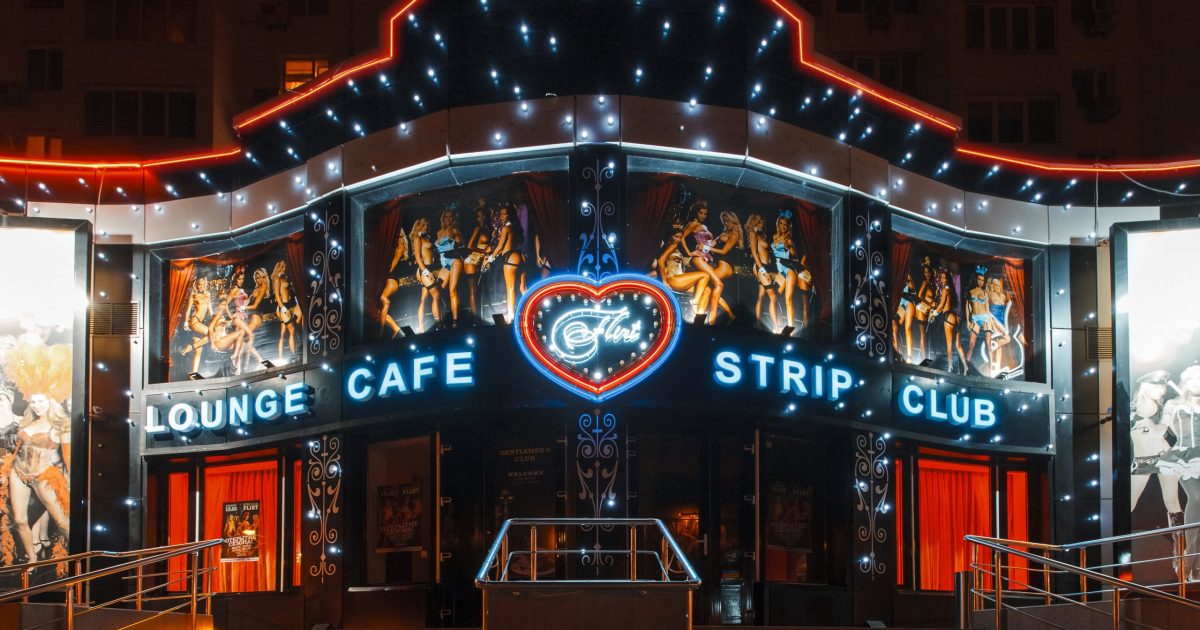 Strip Club Flirt - Online Directory of Striptease and Erotic Clubs
